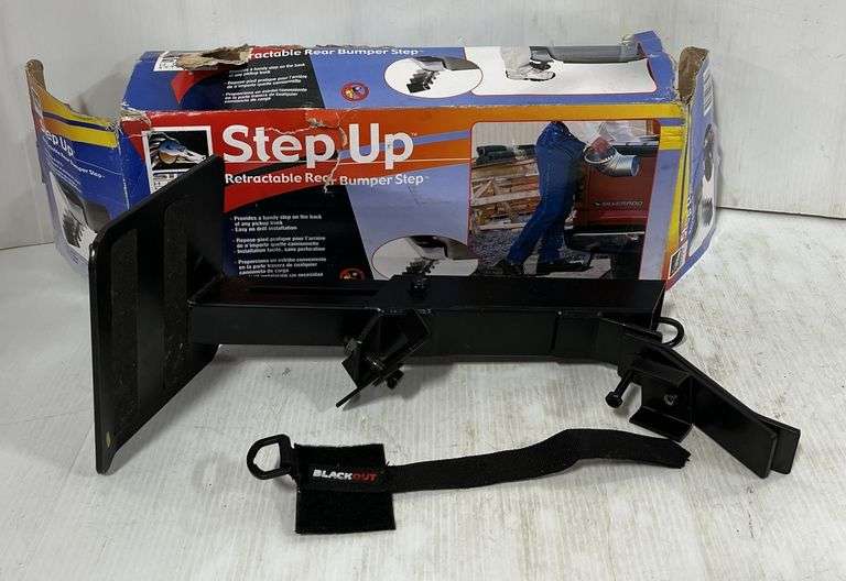 Step-Up rear bumper step, like new, unused - Albrecht Auction Service