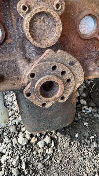 350 Cu. In. Small block Chevy engine from 1970s, block No. 3970010 ...