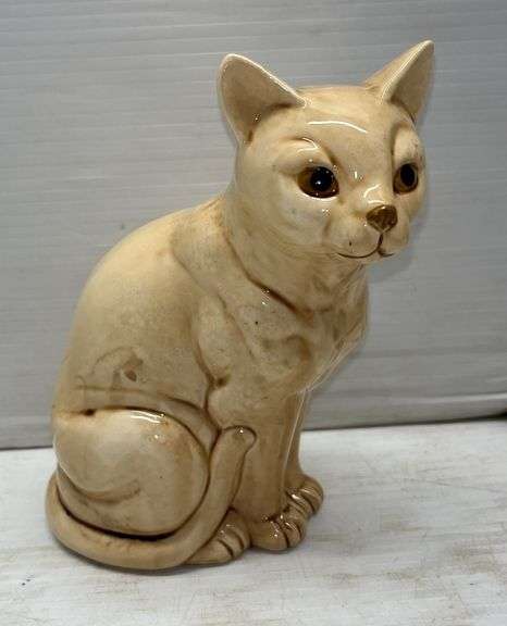 Beige porcelain cat figurine, made in Japan, original sticker, 6" x 3 ...