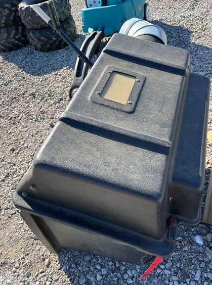 Large lawn tractor grass catcher box, application unknown - Albrecht ...