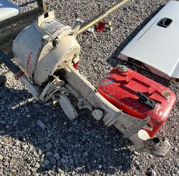 Johnson boat motor and gas tanks, 5 1/2 HP, Johnson Sea horse, not ran ...