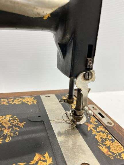 ACME Special T-No.3 portable electric sewing machine with original ...