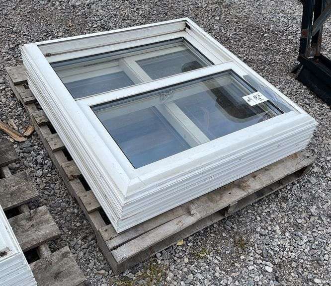 (2) Double-hung vinyl windows, 3' x 39" - Albrecht Auction Service