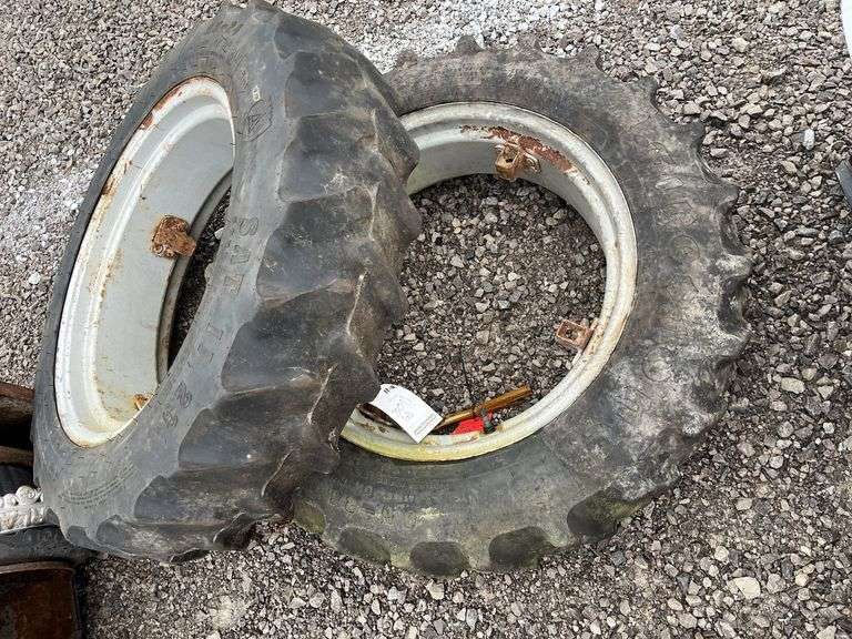 Firestone, 9.5 x 24 tractor tires - Albrecht Auction Service