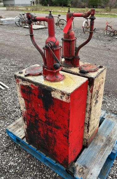 (2) 30-Gallon Wayne lubsters, 52"H, in good shape, to restore or use ...