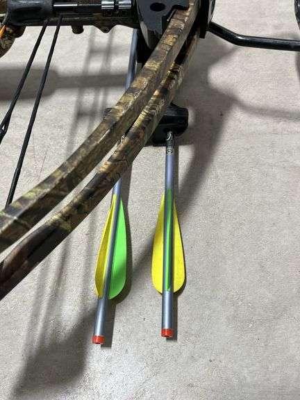Wicked Ridge Warrior HL crossbow, quiver, and arrows, shot a few times ...