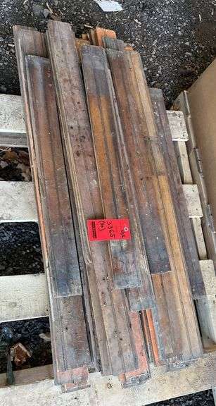 (30) Antique Wainscoting oak beadboard, some painted, 3"W x 48" to 33"L ...