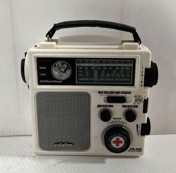 American Red Cross hand crank radio, FR300 by Eton, works - Albrecht ...
