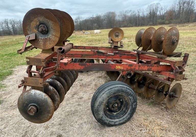 This item Selling ABSOLUTE! ~~~ IH Wing Fold Disk, Nice Older Disk with ...