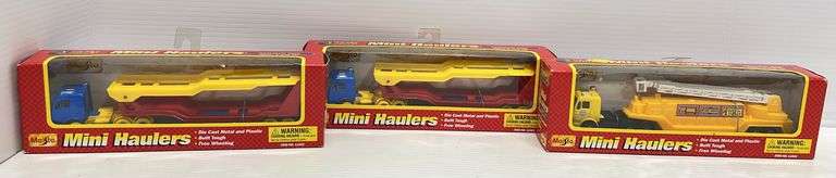 (3) Mighty Motors mini-haulers realistic rigs, 8"L, NOS in box, 20 ...