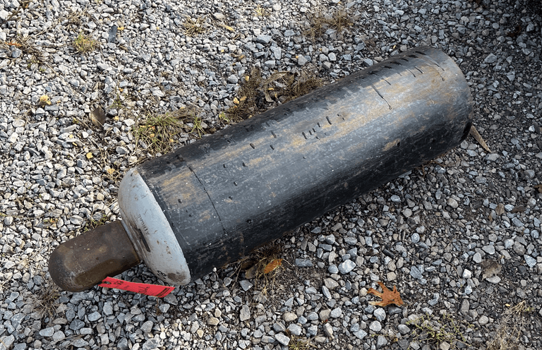 Acetylene tank, 36"H, very little contents - Albrecht Auction Service