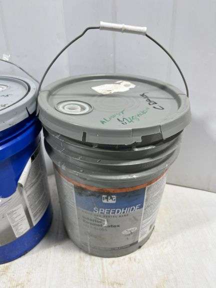 Half bucket of Sherwin Williams concrete and masonry primer, 4-Gallons ...