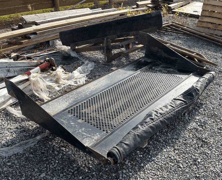 Truck body bulkhead with tarp, 88 1/2"W x 42"H, very good - Albrecht ...