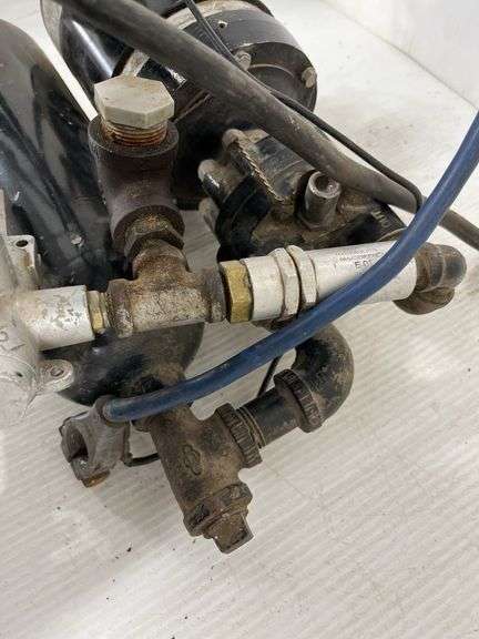 Bendix Aviation 12V motor and pump, starter motor on 11-6-2024, ran ...