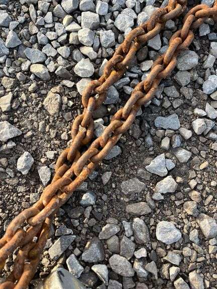 1 1/2-Ton chain fall by Tugit - Albrecht Auction Service