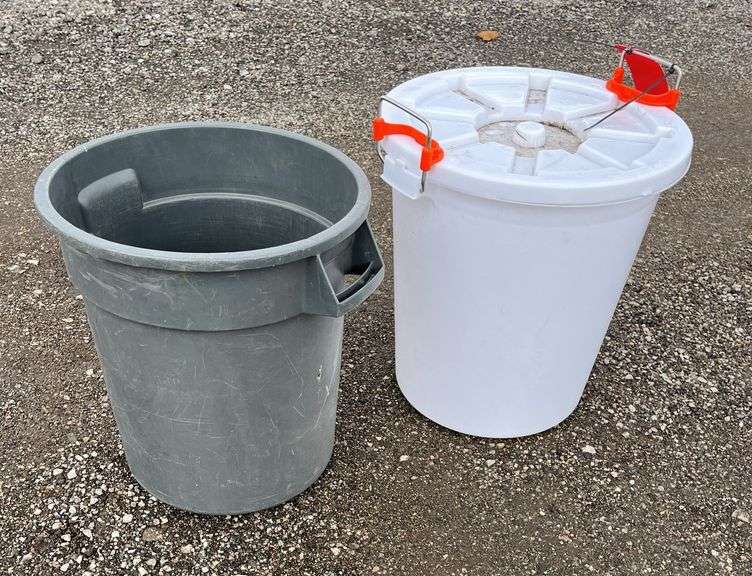 (2) Buckets, include: Feed/seed bucket with lid, nice; Gray bucket, no ...