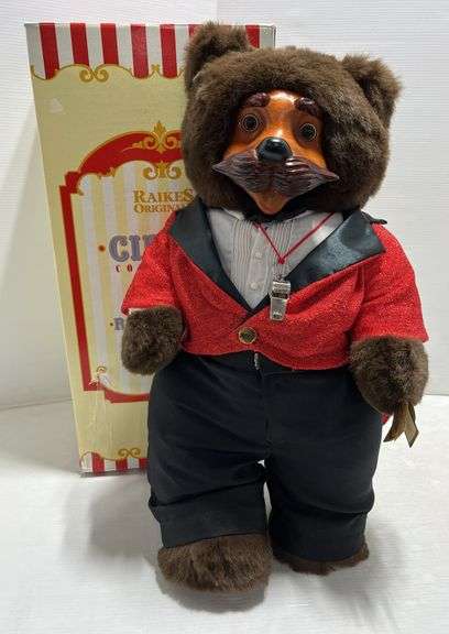 Robert Raikes 24" circus bear ring master with CoA, box has wear ...