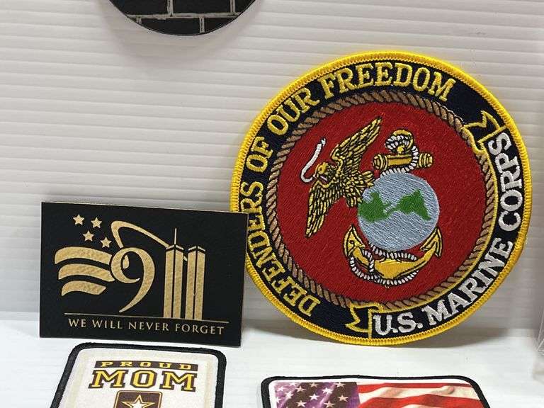 (35) Military patches, some army, navy, a mix of patriotic, also some ...