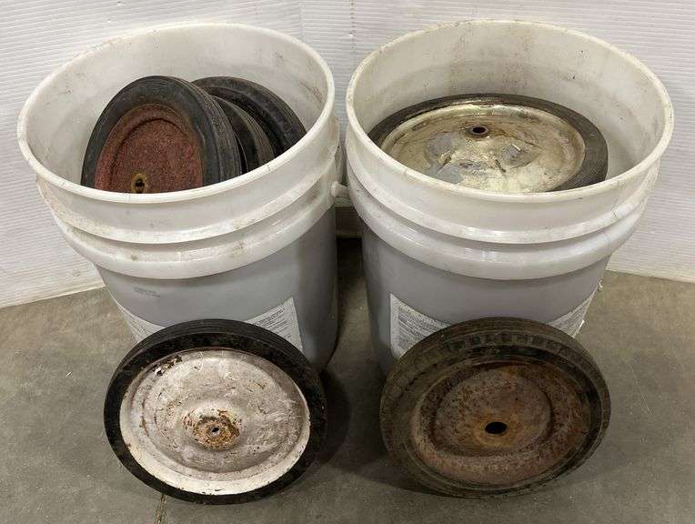 (14) Murray pedal car rims and tires, and some for other pedal vehicles ...