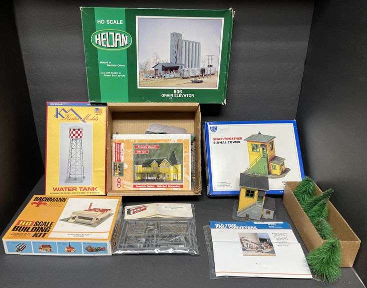 (7) HO Scale model kits, includes: 1970's Bachmann Jouef Sunglass ...