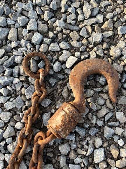 1 1/2-Ton chain fall by Tugit - Albrecht Auction Service