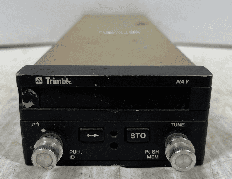 Trimble GPS unit for aircraft airplanes, 3"W x 11"D - Albrecht Auction ...