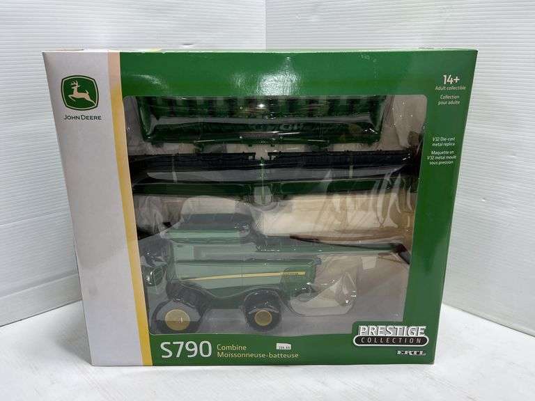 John Deere toy combine, S790 Prestige collection, 1/32 scale, made by ...