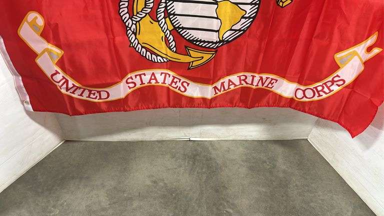 US Marine Corps. flag, 3' x 5', new - Albrecht Auction Service
