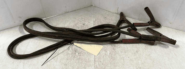 Set of 8' jumper cables, fair - Albrecht Auction Service