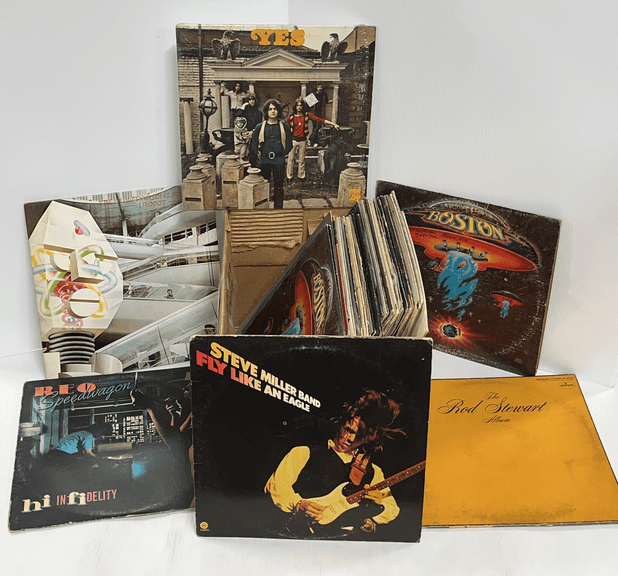 (32) Classic rock albums, Boston, Red Speedwagon, Foreigner, Rod ...