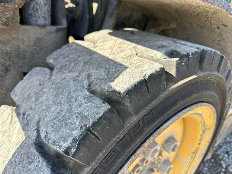 2002 Daewoo G30E Forklift, LP Gas, 6,000 lb. Lifting Capacity, 48 ...