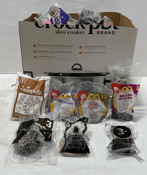 Approx. 7lbs. of McDonalds, Burger King, and Taco Bell kids meal toys ...