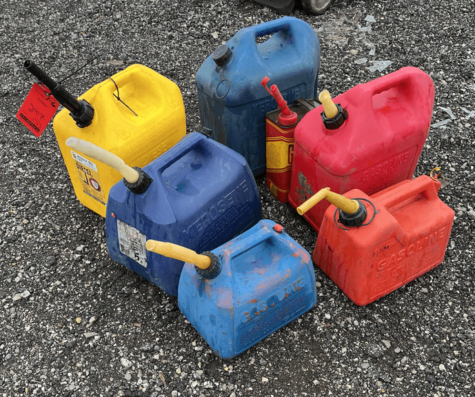 Diesel can, gas can, and kerosene, five- 1-gallon cans, two- 1/2-gallon cans - Albrecht Auction ...