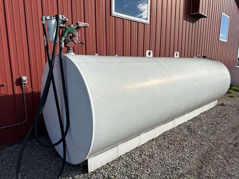 3,000 Gallon Fuel Tank with Pump (purchased in 2014), Used for Off Road ...