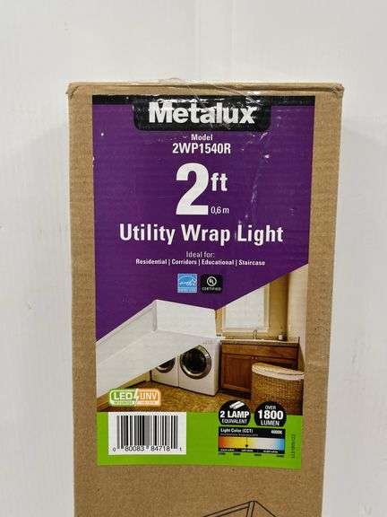 Metalux utility wrap light, 2', NIB - Albrecht Auction Service