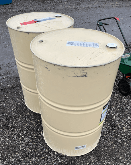 (2) Barrels with caps - Albrecht Auction Service