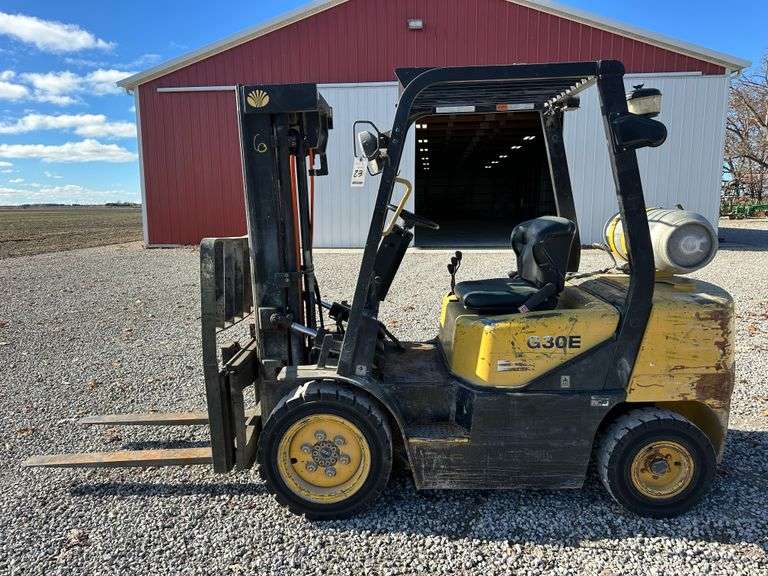 2002 Daewoo G30E Forklift, LP Gas, 6,000 lb. Lifting Capacity, 48 ...