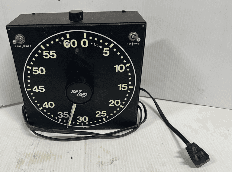 Gralab universal timer, has on/off switch, time/focus switch, (2) extra ...