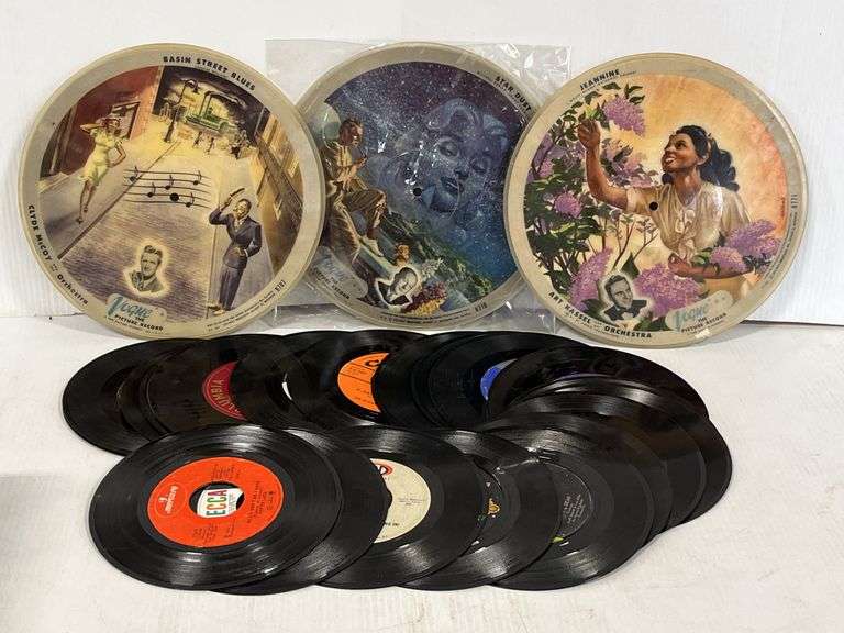 Collection old 45 RPM records, and (3) Vogue picture records - Albrecht ...