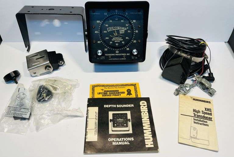 Hummingbird Super Sixty depth sounder fish finder with mount and cables ...