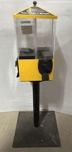 Coin operated candy machine, 25¢ 4-bay with key, 10"W x 44"H - Albrecht ...