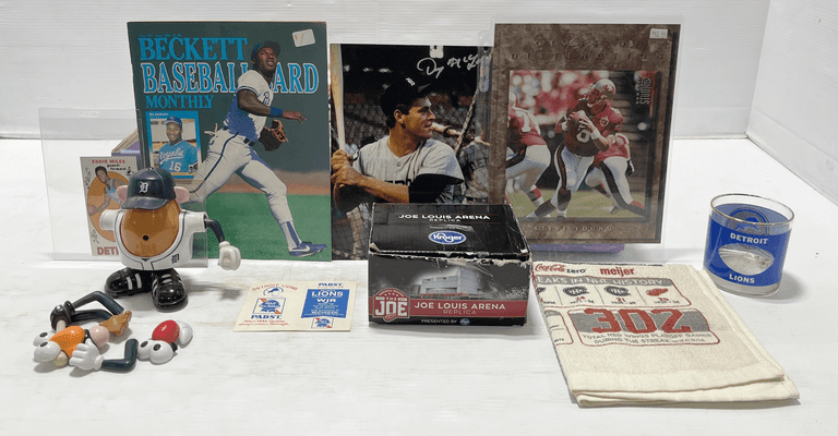Assorted sports memorabilia, includes: Detroit Tigers autographs of ...