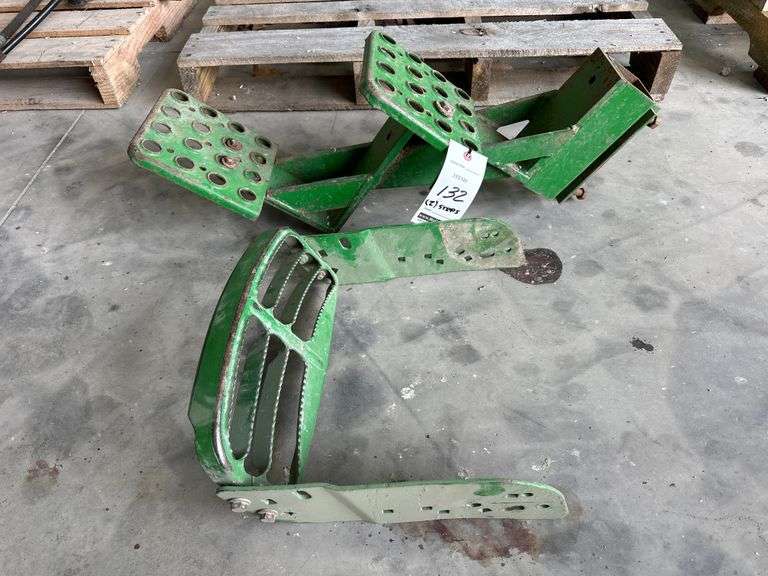 (2)-John Deere Steps - Albrecht Auction Service