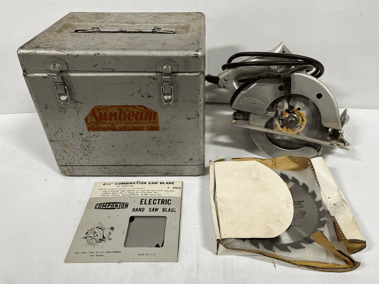 Older Sunbeam electric circular saw, (6) 7 1/4" blades included, in ...