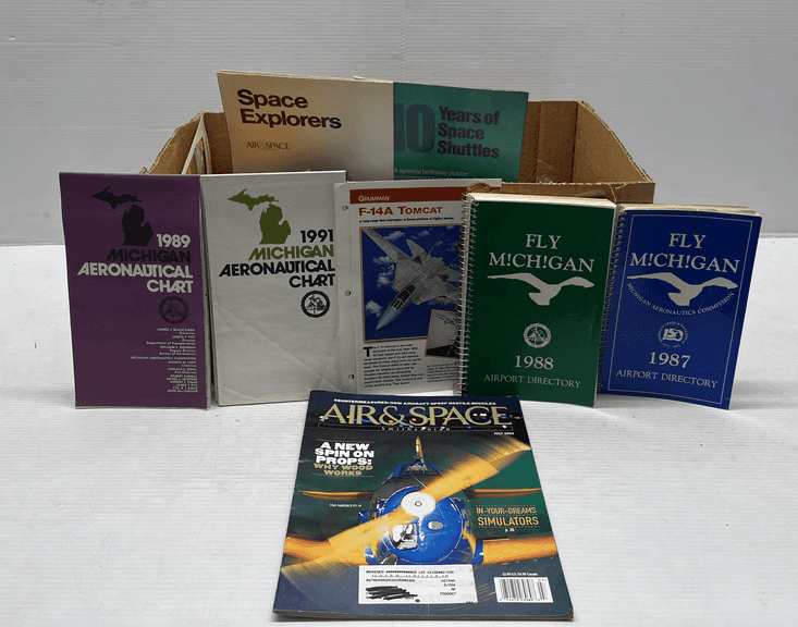 (29) Flight training magazines, (12) Air and Space magazines, (3 ...