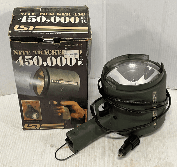 Nite tracker spotlight, used, works - Albrecht Auction Service