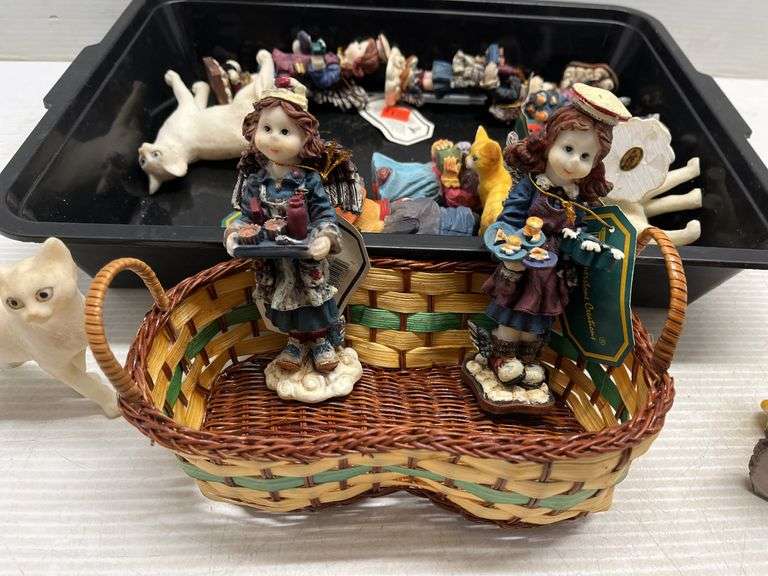 (14) Figurines, includes: Cats, bears, girls by fire, Cornerstone, up ...