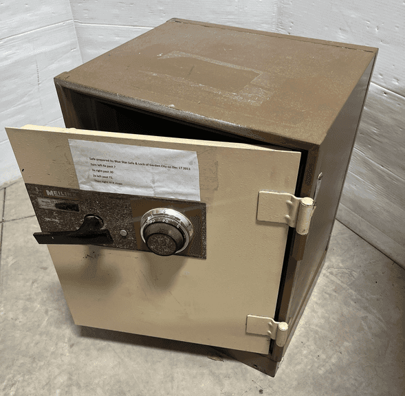 Meilink safe with combo, 17"W x 14"D x 22"H, very good - Albrecht ...