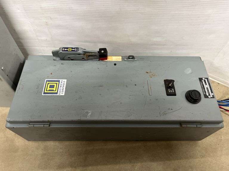 (2) Electric control boxes, good - Albrecht Auction Service