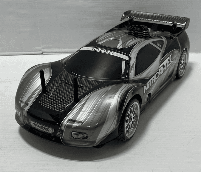 Nitro 4-Tec 3.3 Traxxas RC racing car, 17"L, great - Albrecht Auction ...